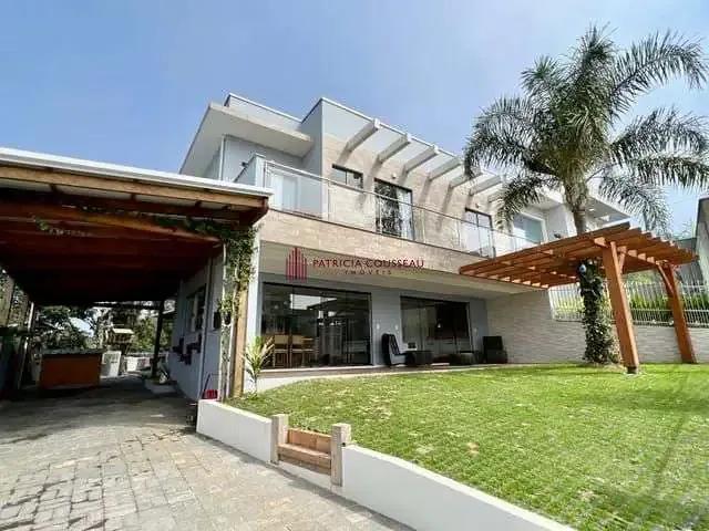 Casa / Sobrado para Venda em Penha/SC Centro 3 Quartos