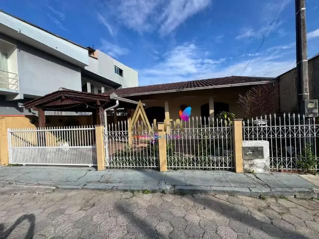 Casa / Sobrado para Venda em Penha/SC Gravatá 3 Quartos