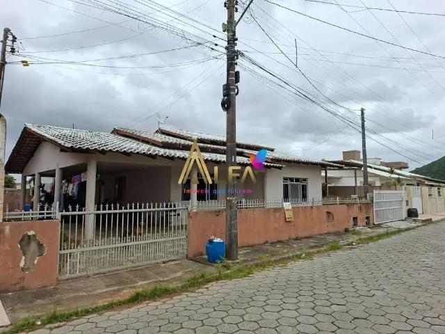 Casa / Sobrado para Venda em Penha/SC Gravatá 4 Quartos