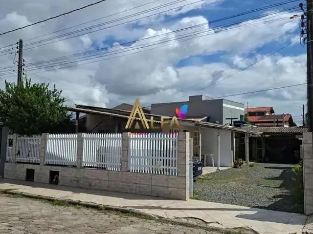 Casa / Sobrado para Venda em Penha/SC Gravatá 5 Quartos