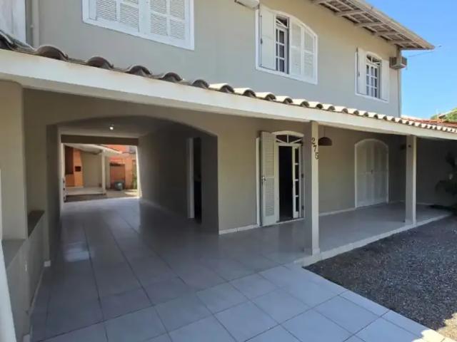 Casa / Sobrado para Venda em Penha/SC Praia Alegre 4 Quartos