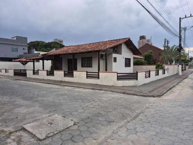 Casa / Sobrado para Venda em Penha/SC Praia Alegre 3 Quartos