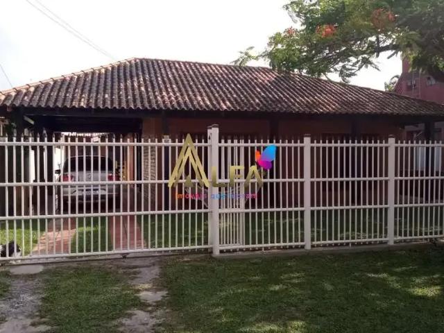Casa / Sobrado para Venda em Penha/SC Praia de Armação do Itapocorói 3 Quartos