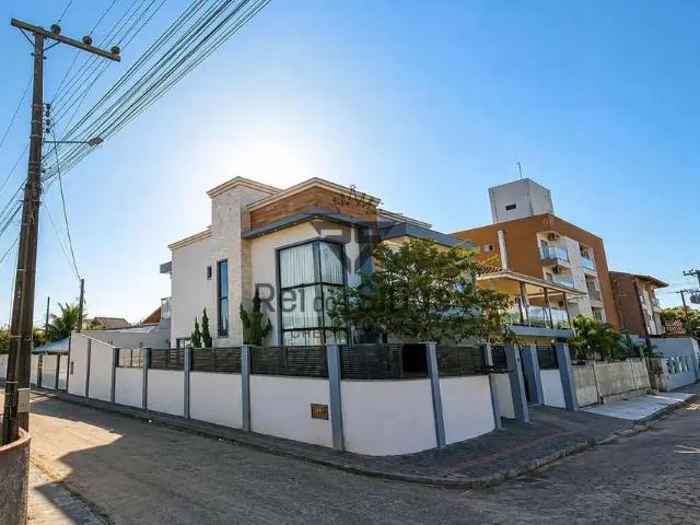 Casa / Sobrado para Venda em Penha/SC Praia de Armação do Itapocorói 3 Quartos