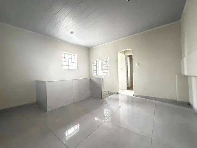 Casa / Sobrado para Venda em Pelotas/RS Centro 2 Quartos