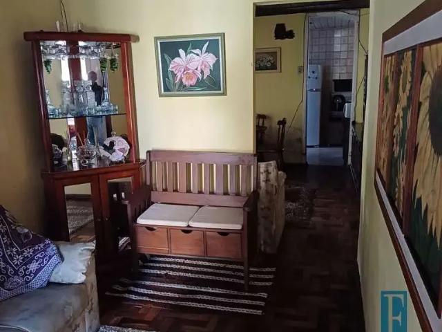 Casa / Sobrado para Venda em Pelotas/RS Centro 2 Quartos