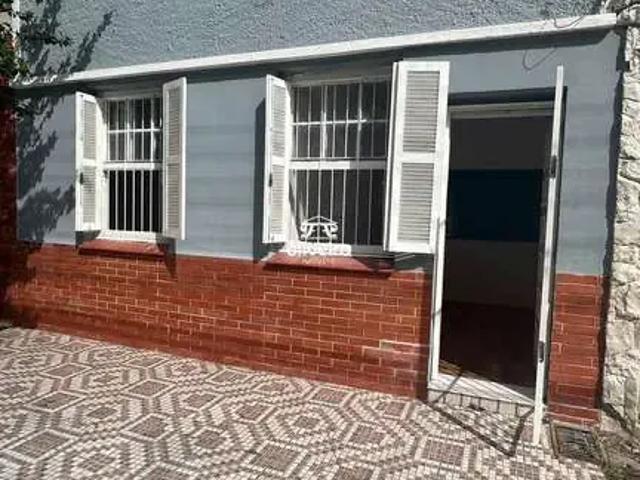 Casa / Sobrado para Venda em Pelotas/RS Centro 2 Quartos