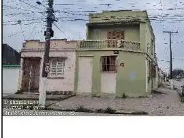 Casa / Sobrado para Venda em Pelotas/RS Centro 2 Quartos