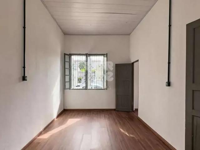 Casa / Sobrado para Venda em Pelotas/RS Centro 3 Quartos