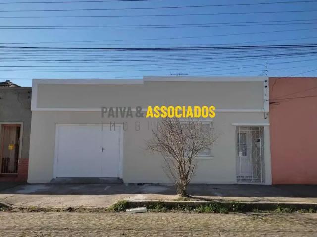 Casa / Sobrado para Venda em Pelotas/RS Centro 3 Quartos