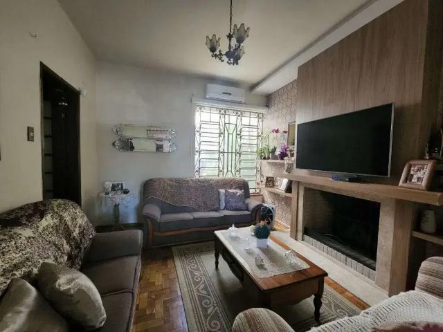 Casa / Sobrado para Venda em Pelotas/RS Centro 3 Quartos