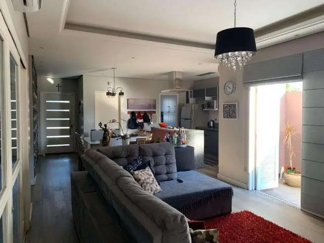 Casa / Sobrado para Venda em Pelotas/RS Centro 3 Quartos