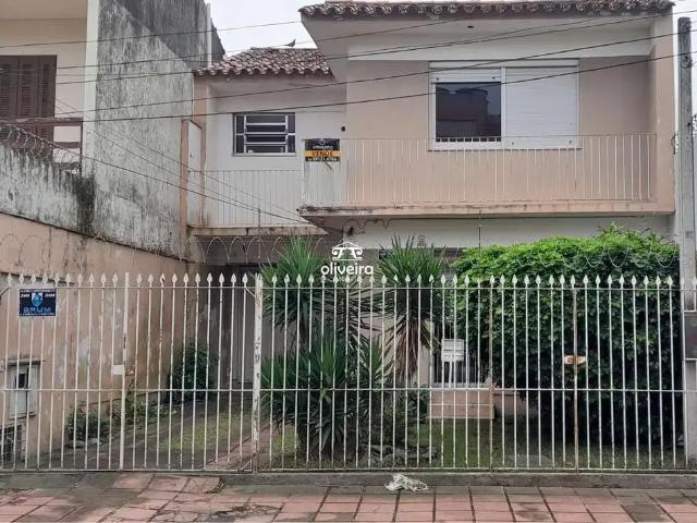 Casa / Sobrado para Venda em Pelotas/RS Centro 3 Quartos