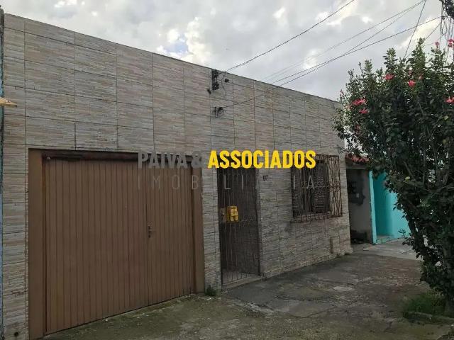 Casa / Sobrado para Venda em Pelotas/RS Centro 4 Quartos