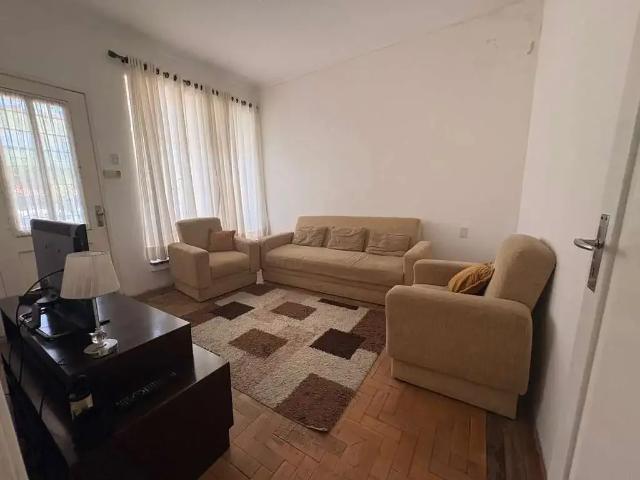 Casa / Sobrado para Venda em Pelotas/RS Centro 4 Quartos
