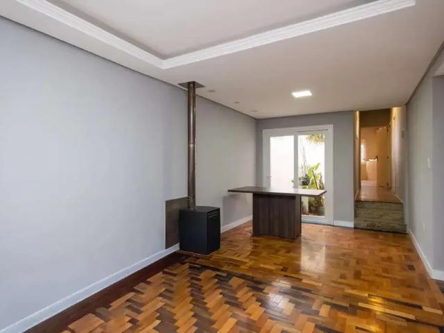 Casa / Sobrado para Venda em Pelotas/RS Areal 3 Quartos