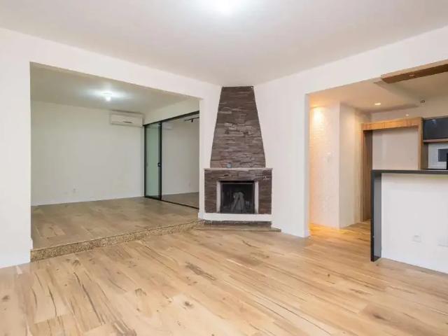 Casa / Sobrado para Venda em Pelotas/RS Areal 3 Quartos