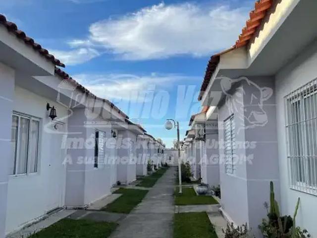 Casa / Sobrado para Venda em Pelotas/RS Fragata 2 Quartos