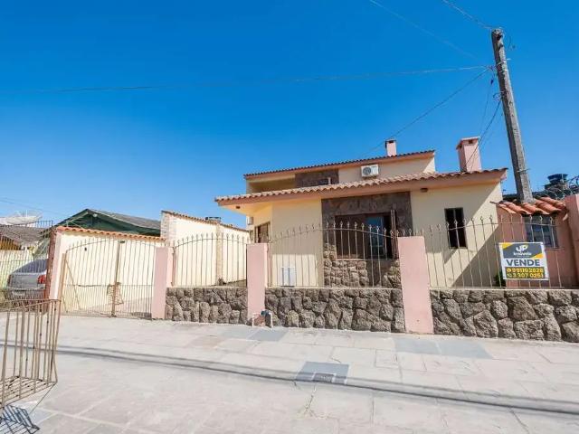 Casa / Sobrado para Venda em Pelotas/RS Fragata 2 Quartos