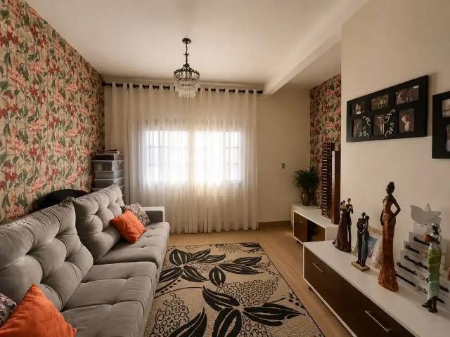 Casa / Sobrado para Venda em Pelotas/RS Fragata 3 Quartos