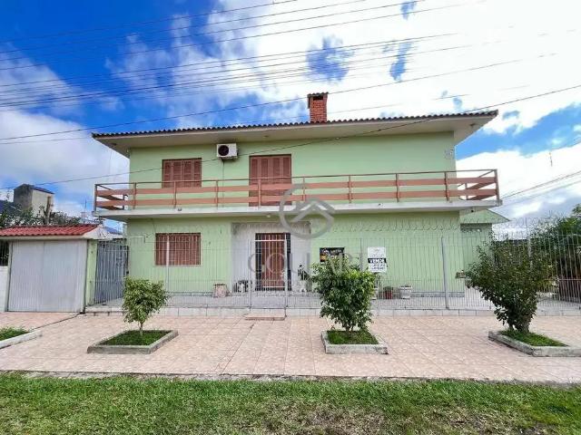 Casa / Sobrado para Venda em Pelotas/RS Fragata 3 Quartos