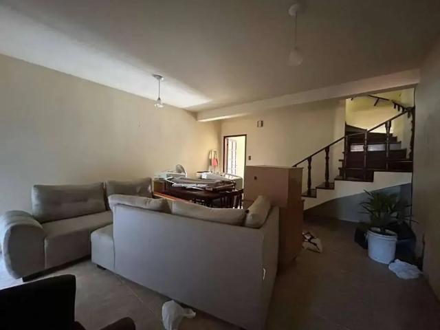 Casa / Sobrado para Venda em Pelotas/RS Fragata 3 Quartos