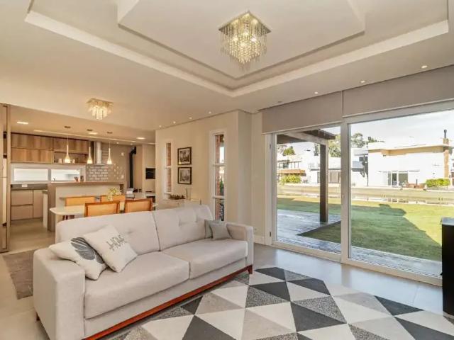 Casa / Sobrado para Venda em Pelotas/RS Laranjal 3 Quartos