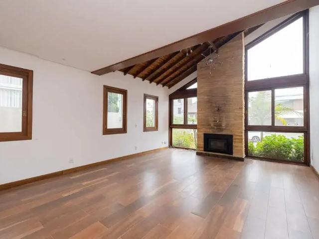 Casa / Sobrado para Venda em Pelotas/RS Laranjal 3 Quartos