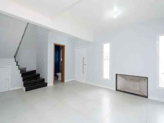 Casa / Sobrado para Venda em Pelotas/RS Laranjal 3 Quartos