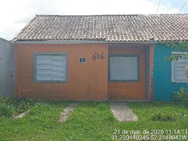 Casa / Sobrado para Venda em Pelotas/RS Laranjal 2 Quartos