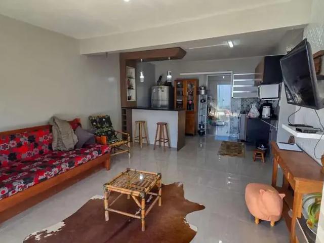 Casa / Sobrado para Venda em Pelotas/RS Laranjal 2 Quartos