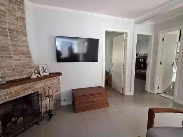 Casa / Sobrado para Venda em Pelotas/RS Laranjal 5 Quartos