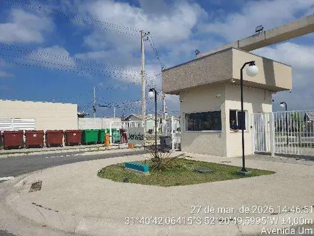 Casa / Sobrado para Venda em Pelotas/RS Sitio Floresta 2 Quartos