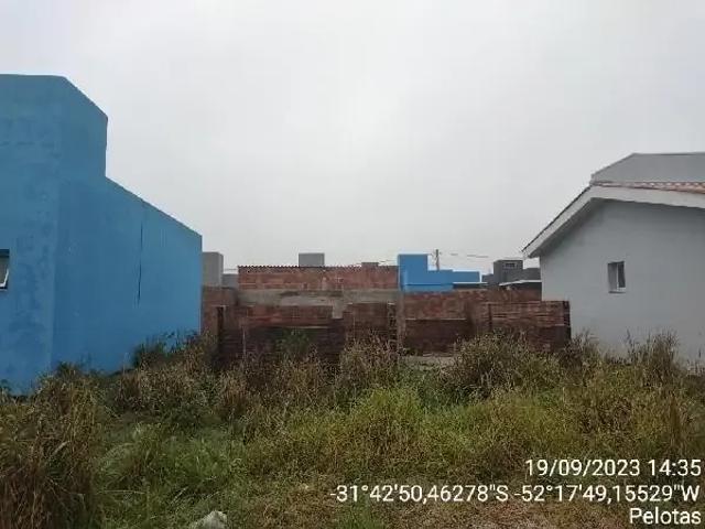 Casa / Sobrado para Venda em Pelotas/RS Três Vendas