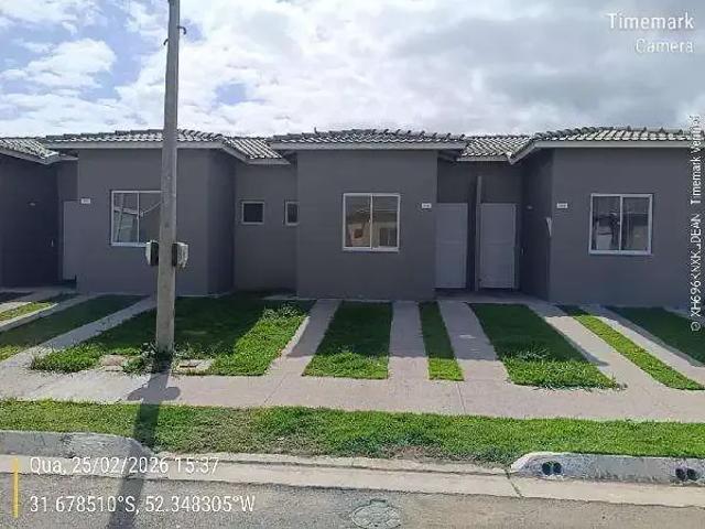 Casa / Sobrado para Venda em Pelotas/RS Três Vendas 2 Quartos