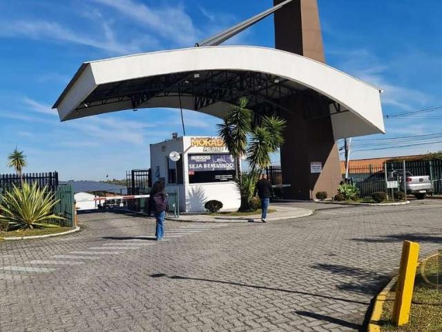 Casa / Sobrado para Venda em Pelotas/RS Três Vendas 2 Quartos