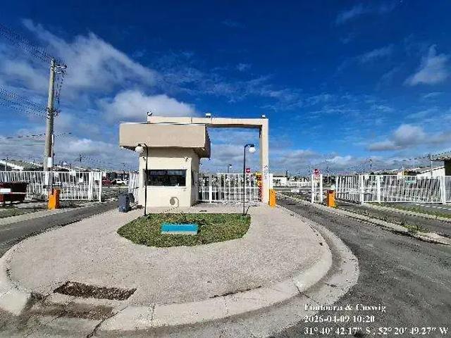 Casa / Sobrado para Venda em Pelotas/RS Três Vendas 2 Quartos