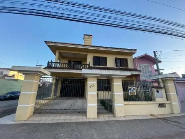 Casa / Sobrado para Venda em Pelotas/RS Três Vendas 4 Quartos
