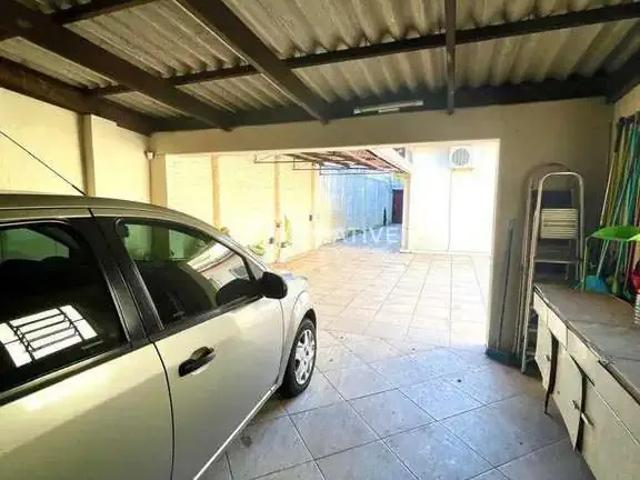 Casa / Sobrado para Venda em Pelotas/RS Zona Norte 3 Quartos
