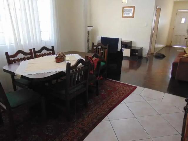 Casa / Sobrado para Venda em Pelotas/RS Zona Norte 3 Quartos