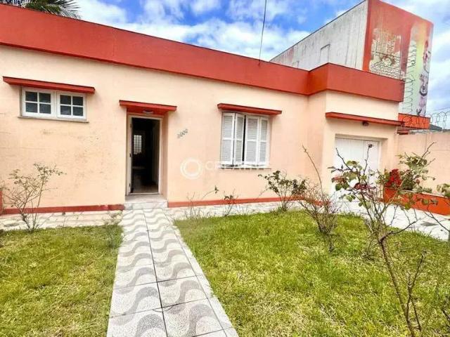 Casa / Sobrado para Venda em Pelotas/RS Zona Norte 3 Quartos