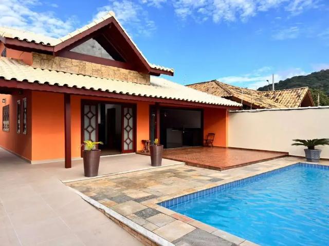 Casa / Sobrado para Venda em Peruíbe/SP Costão 4 Quartos