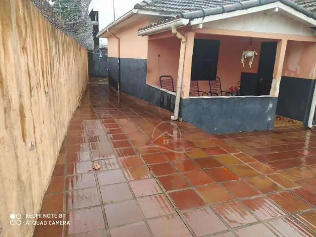 Casa / Sobrado para Venda em Peruíbe/SP Centro 2 Quartos