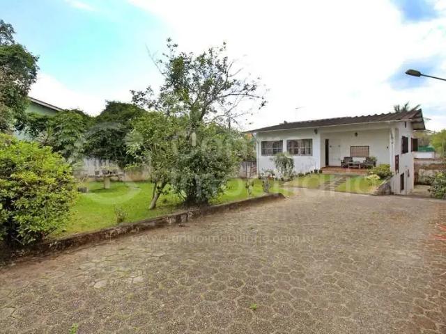 Casa / Sobrado para Venda em Peruíbe/SP Centro 2 Quartos