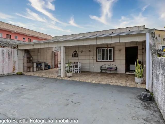 Casa / Sobrado para Venda em Peruíbe/SP Centro 2 Quartos