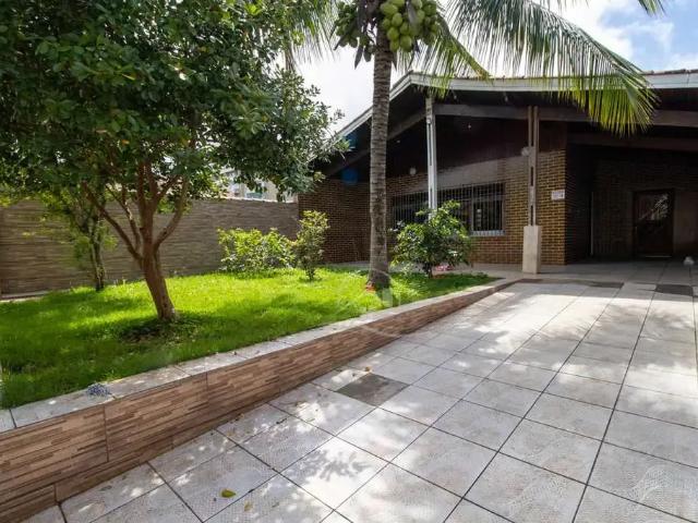 Casa / Sobrado para Venda em Peruíbe/SP Centro 3 Quartos