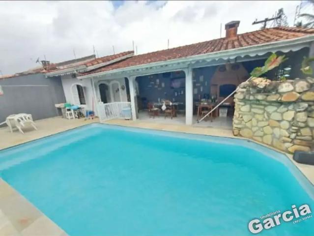 Casa / Sobrado para Venda em Peruíbe/SP Centro 3 Quartos