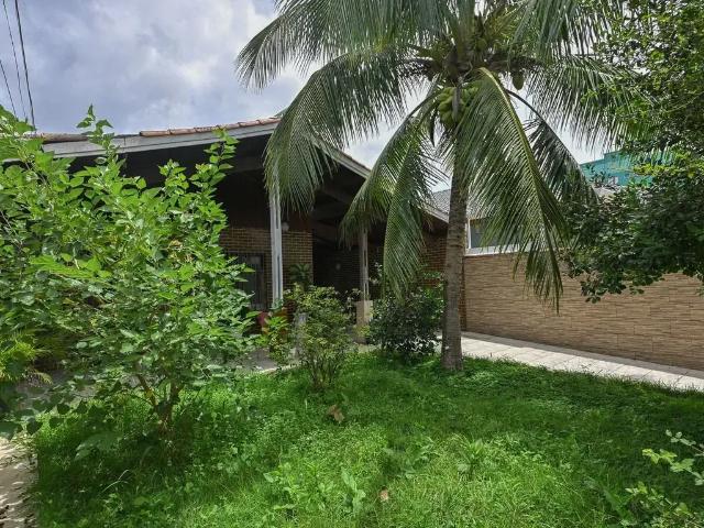 Casa / Sobrado para Venda em Peruíbe/SP Centro 3 Quartos