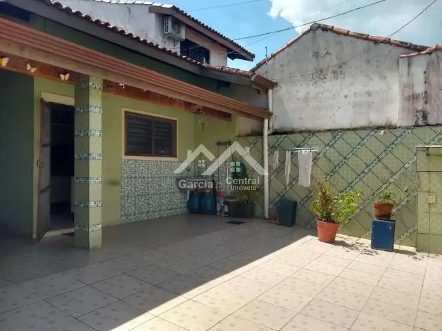 Casa / Sobrado para Venda em Peruíbe/SP Centro 3 Quartos