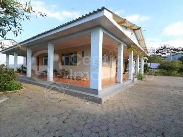 Casa / Sobrado para Venda em Peruíbe/SP Centro 3 Quartos